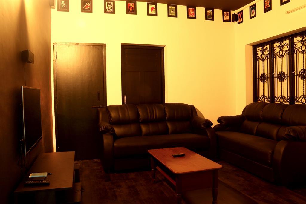 RED LOLLIPOP HOSTEL CHENNAI | INDIA | SEASON DEALS FROM $20